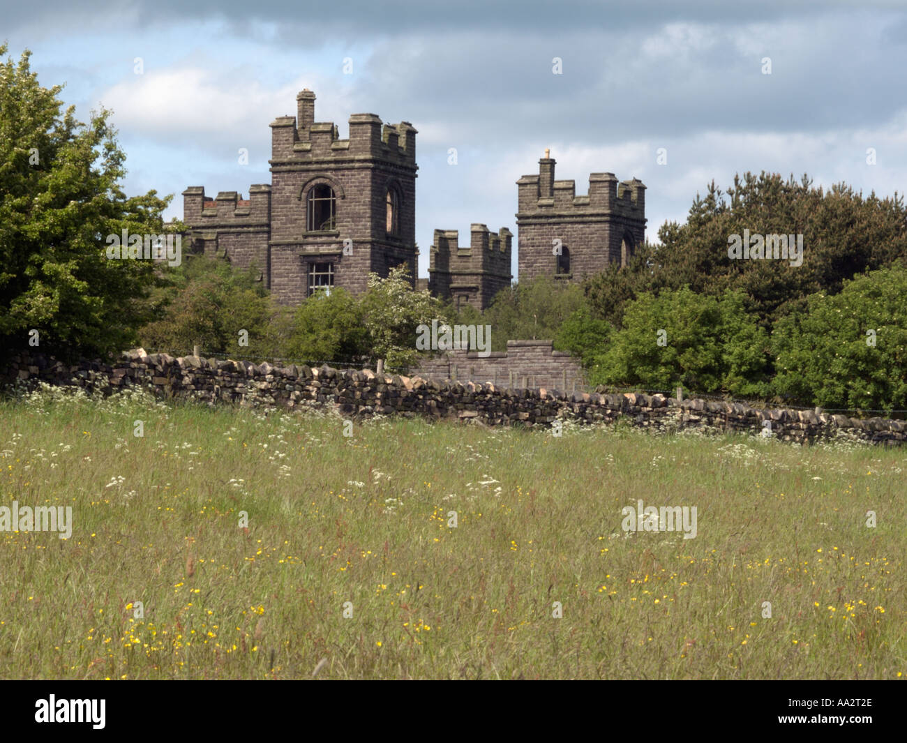 Riber castle hi-res stock photography and images - Alamy