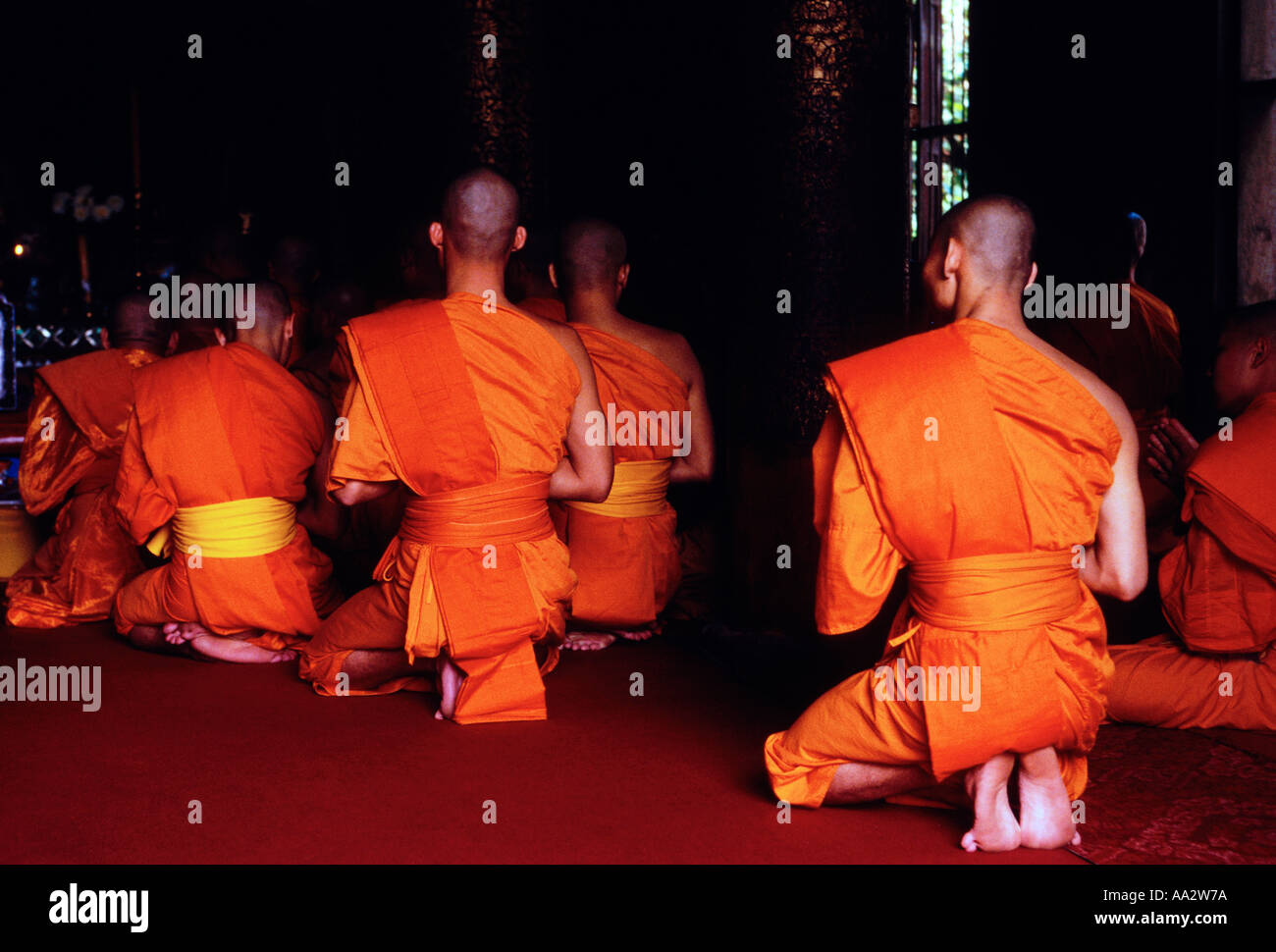 Thai men, Buddhist monks, praying, central sanctuary, Wat Chiang Man ...