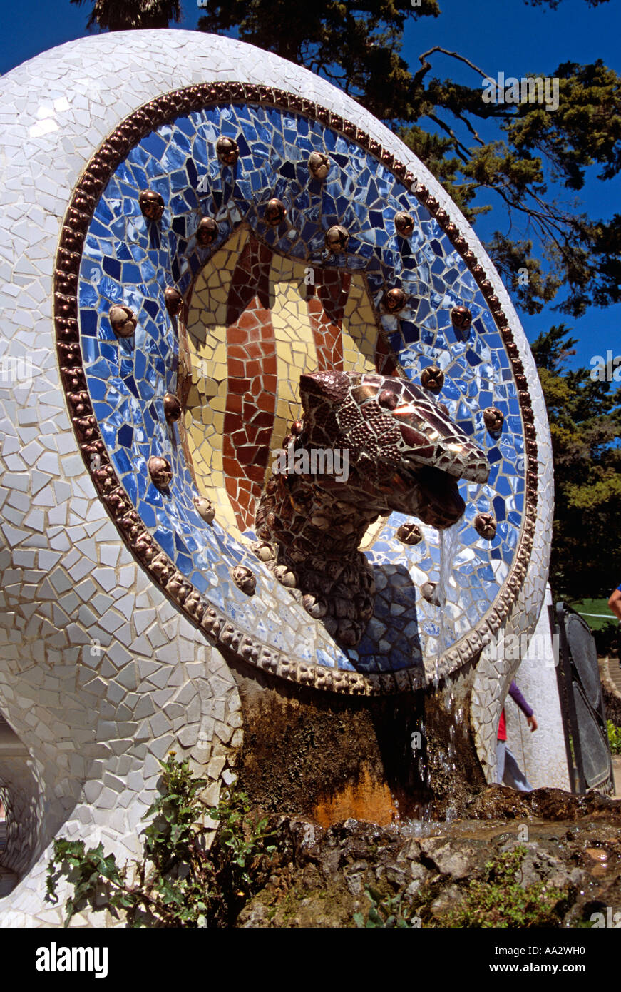 Famous Gaudi circular mosaic ceramic lizard exhibit, Guell Park ...