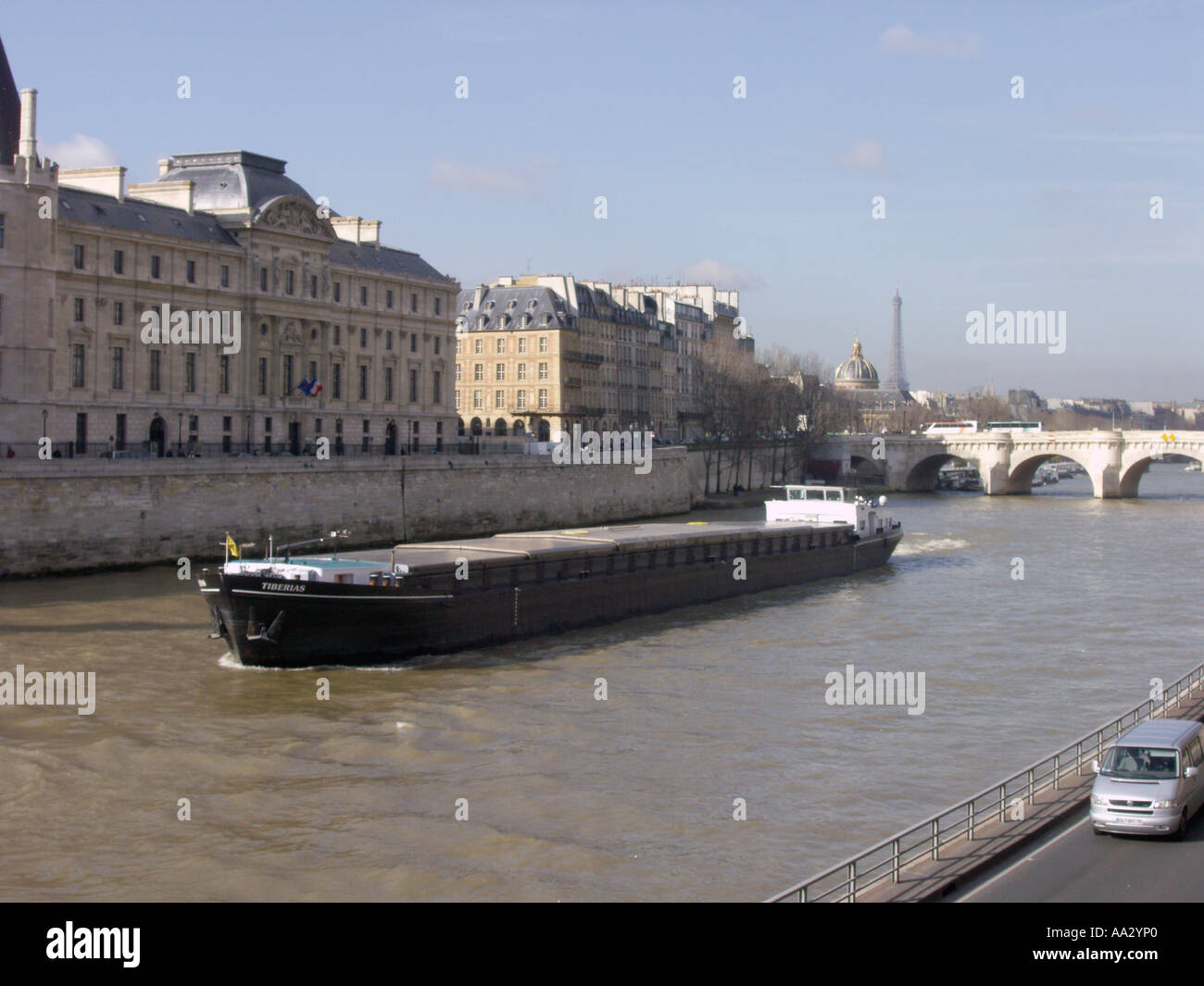Barger on Seine in Paris Stock Photo - Alamy