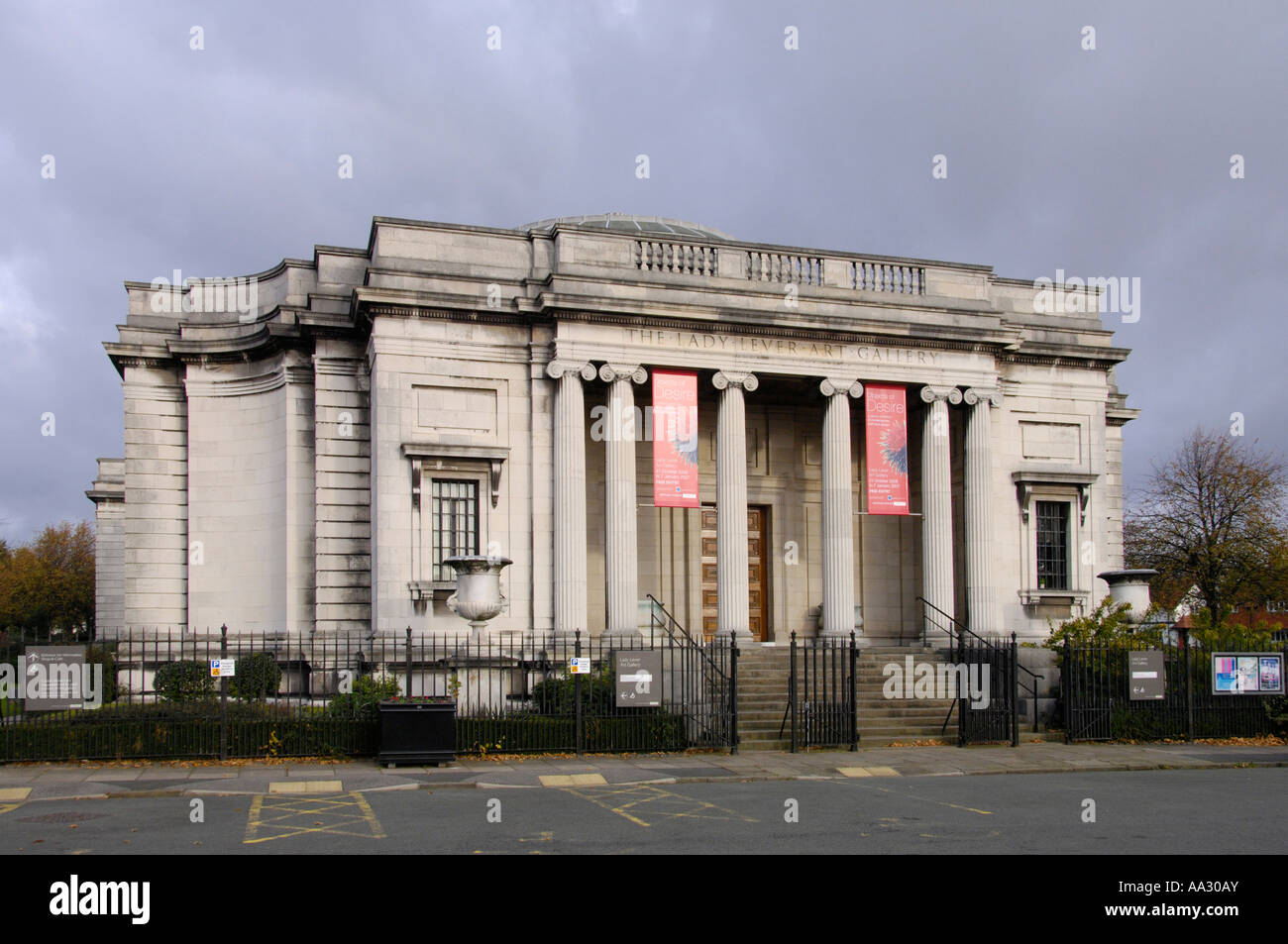 Lady Lever art gallery Port Sunlight near Liverpool England Stock Photo ...