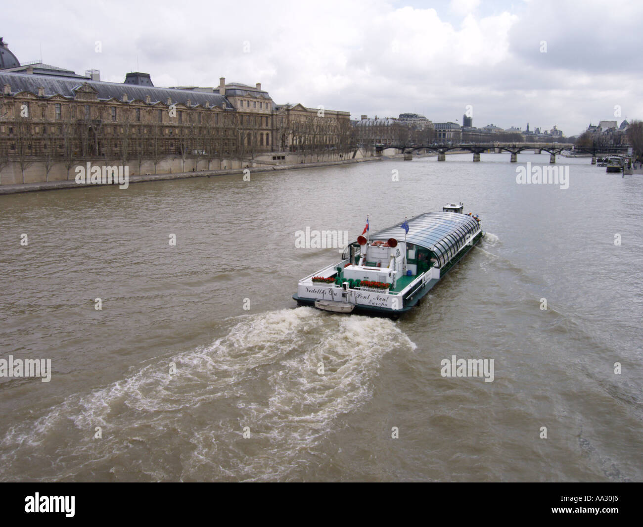 Lighter barge hi-res stock photography and images - Alamy