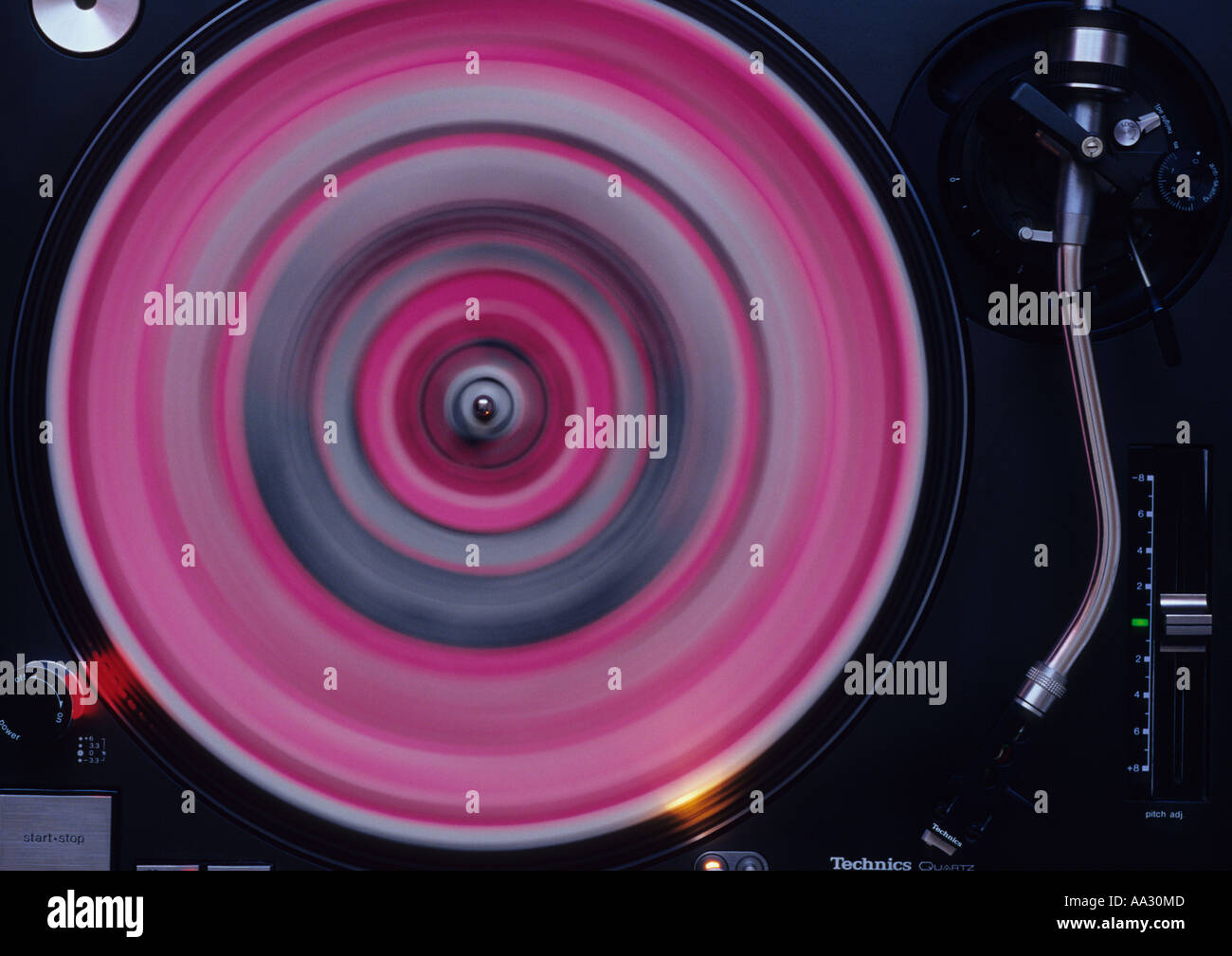 Technics record player hi-res stock photography and images - Alamy