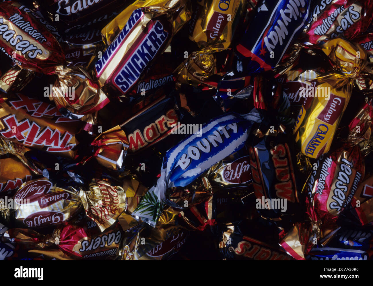 Bounty chocolate bar wrapper hi-res stock photography and images - Alamy