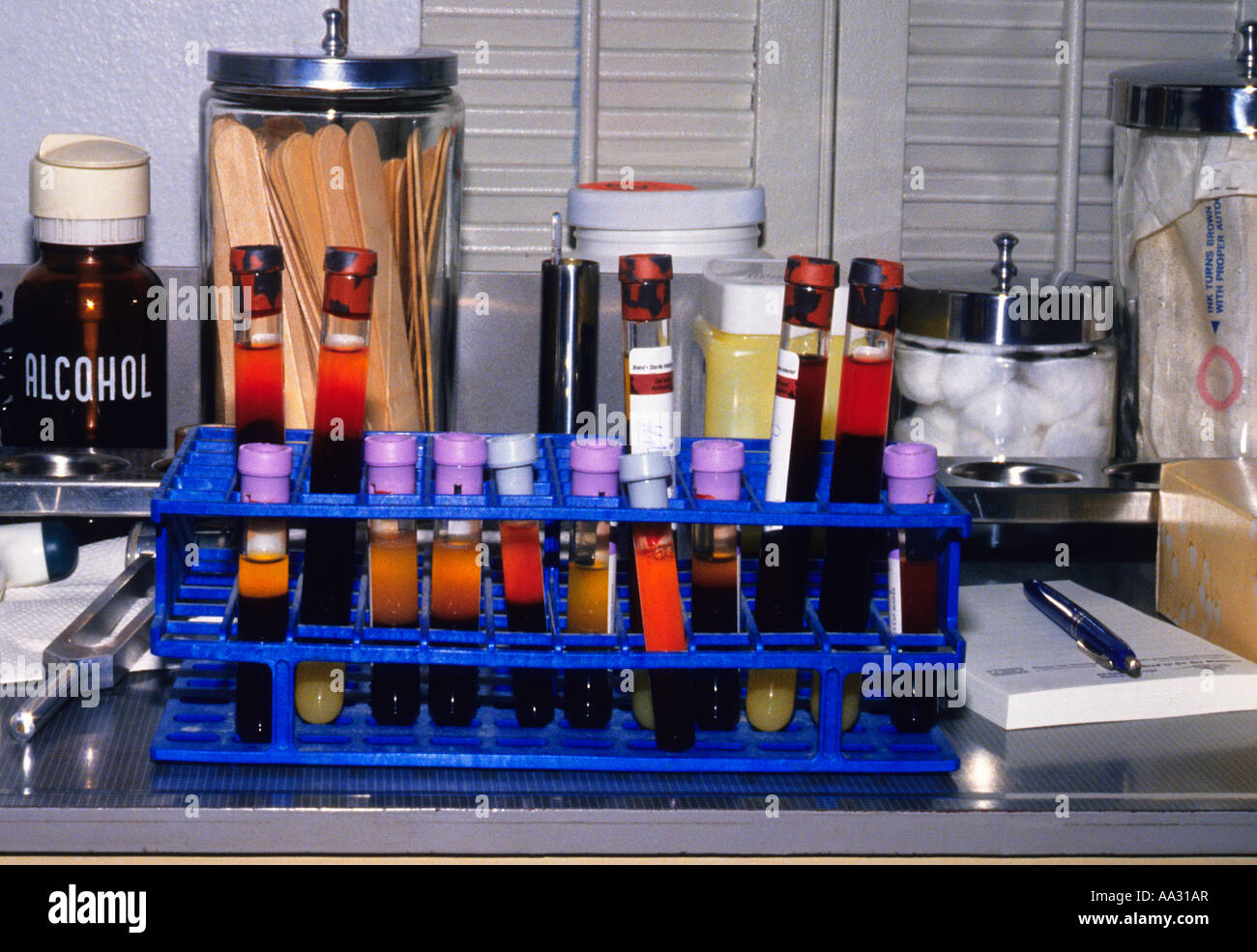 Medical Testing Labs High Resolution Stock Photography and Images - Alamy