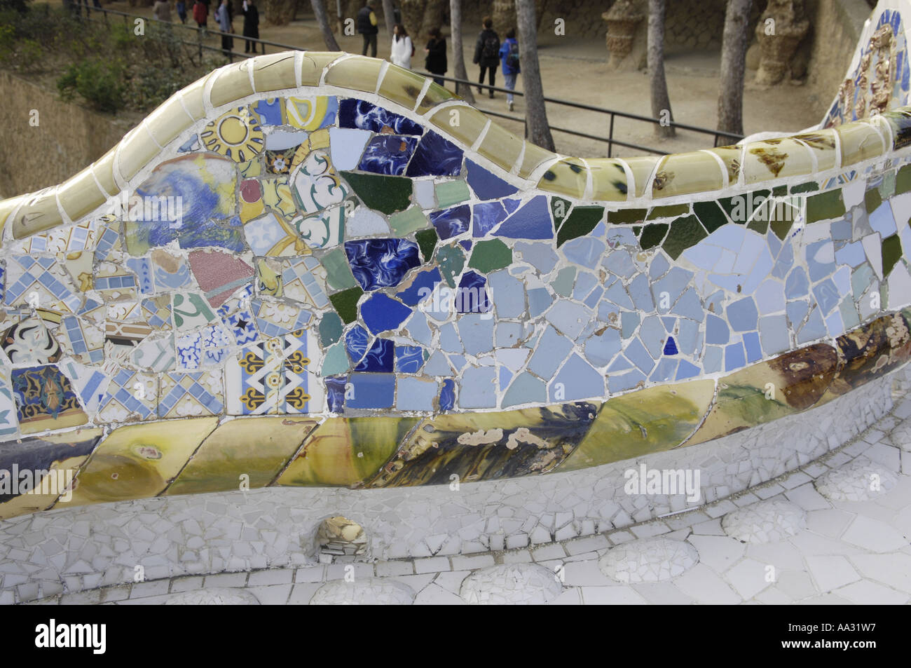 barcelona park guell parc gaudi antoni red white tiles design artist ...