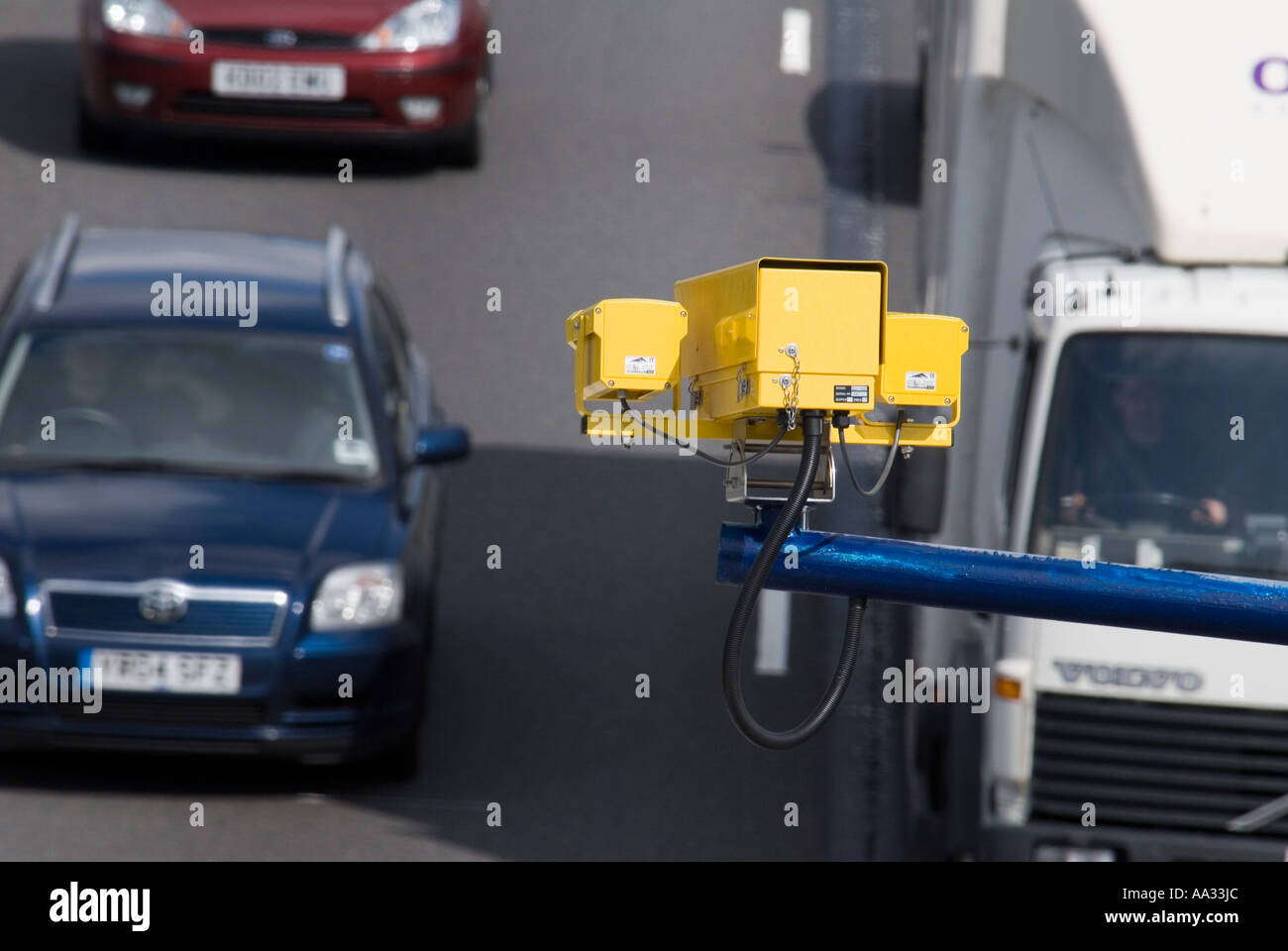 Average speed detection hi-res stock photography and images - Alamy
