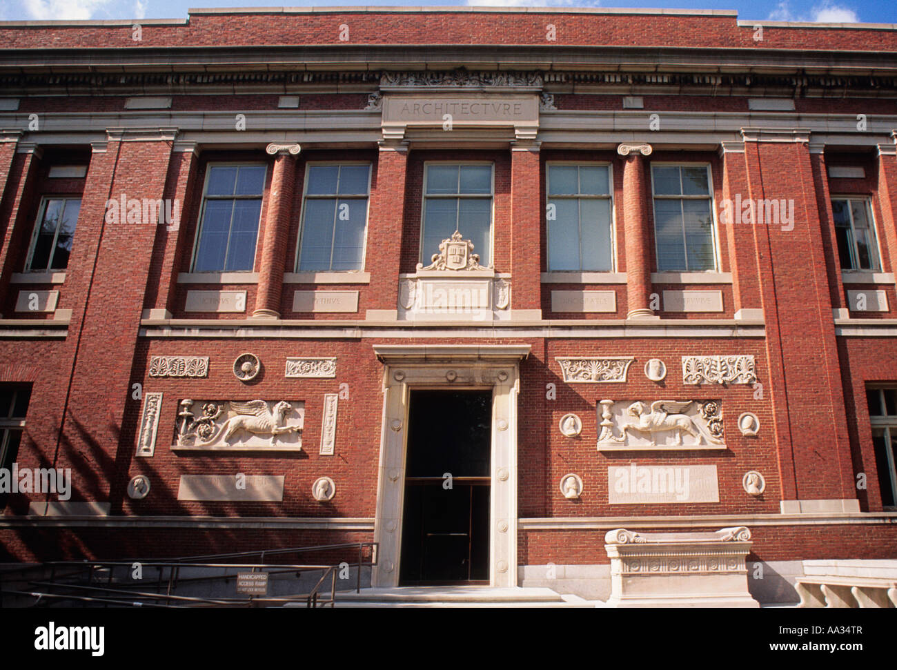 Harvard architecture hi-res stock photography and images - Alamy