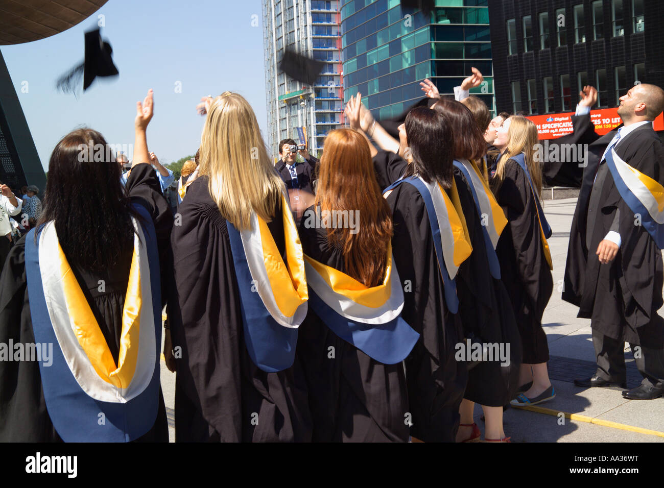 Manchester university graduation hi-res stock photography and images - Alamy