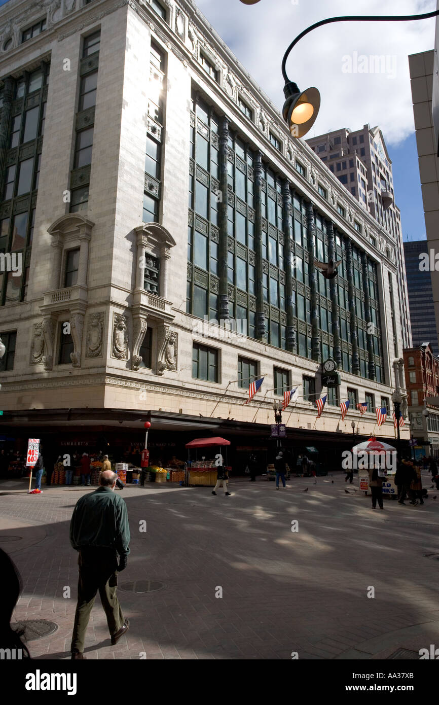 Boston street scene hi-res stock photography and images - Alamy