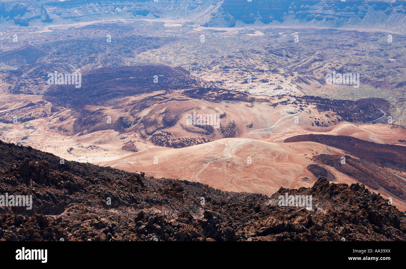 Looking down into the crater (caldera) from near the summit of El Teide ...