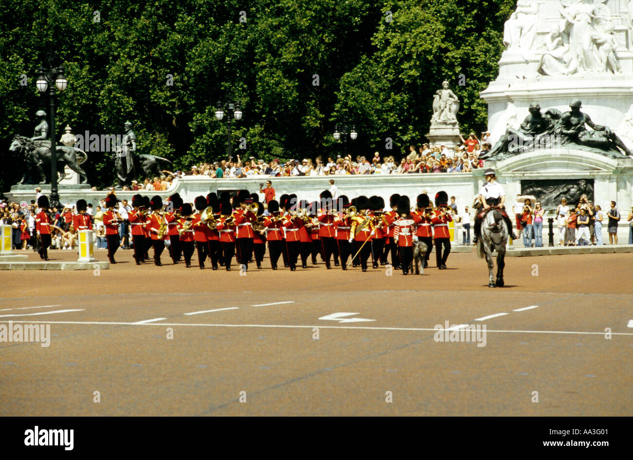 Marching cortege hi-res stock photography and images - Alamy