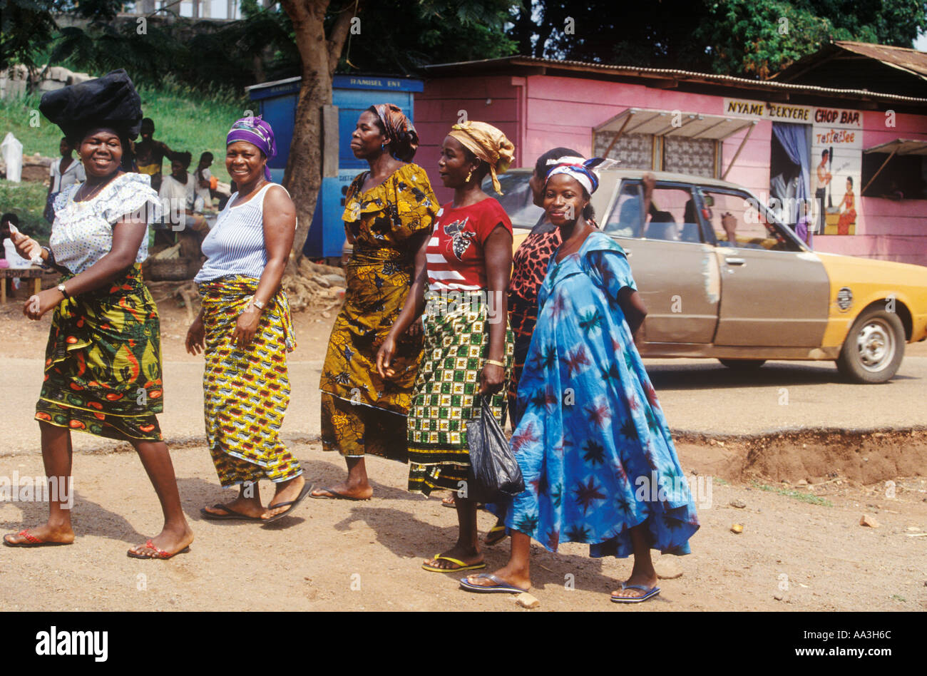 Ghana women hi-res stock photography and images - Alamy