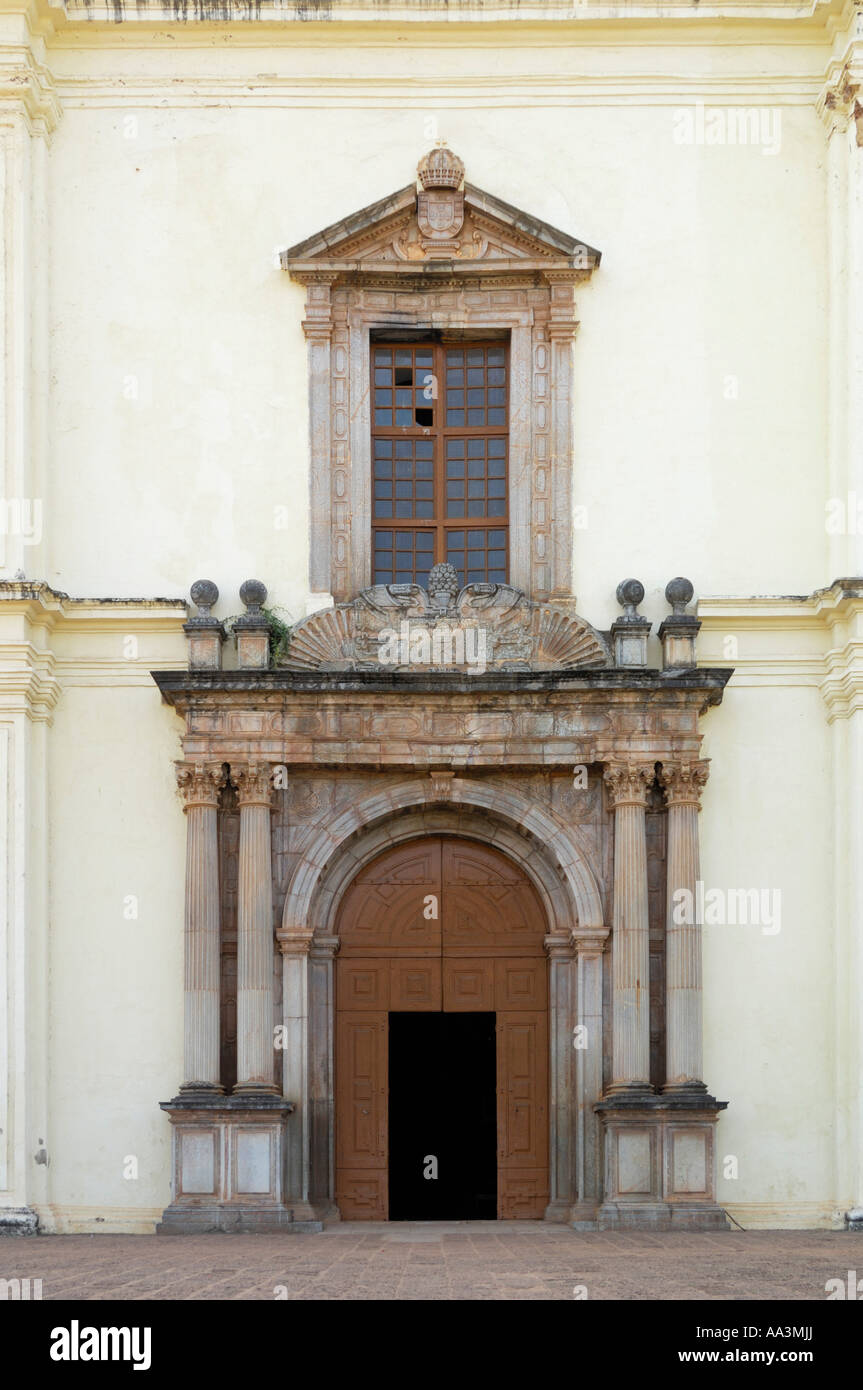 Architectural detail se cathedral hi-res stock photography and images ...