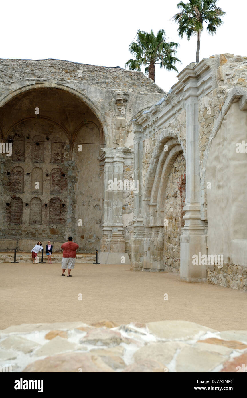 Great Stone Church Mission San Juan Capistrano CALIFORNIA Stock Photo ...