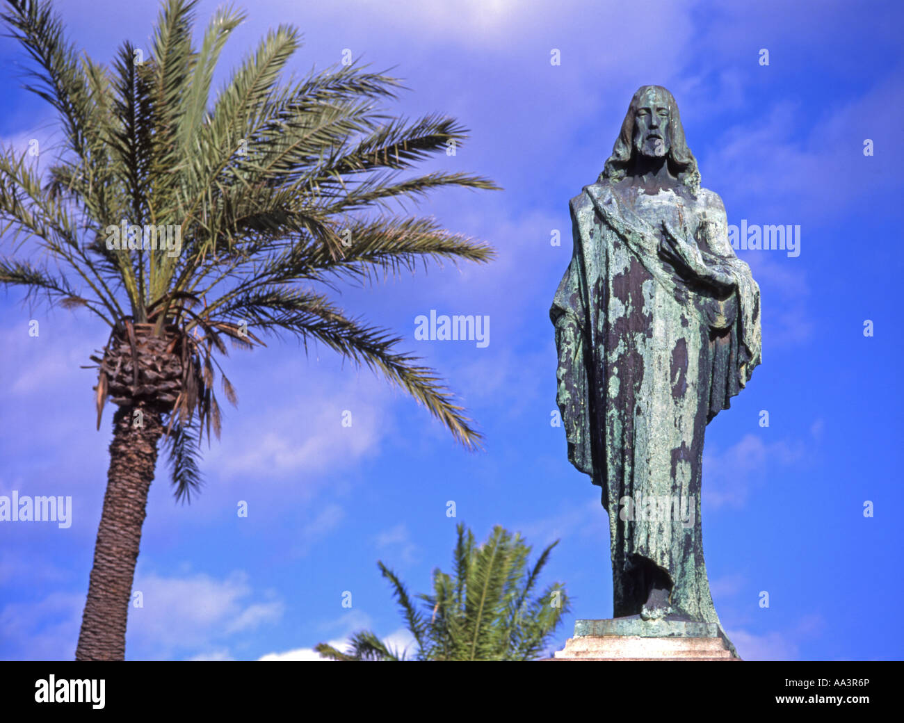 Valletta malta statue christ in hi-res stock photography and images - Alamy