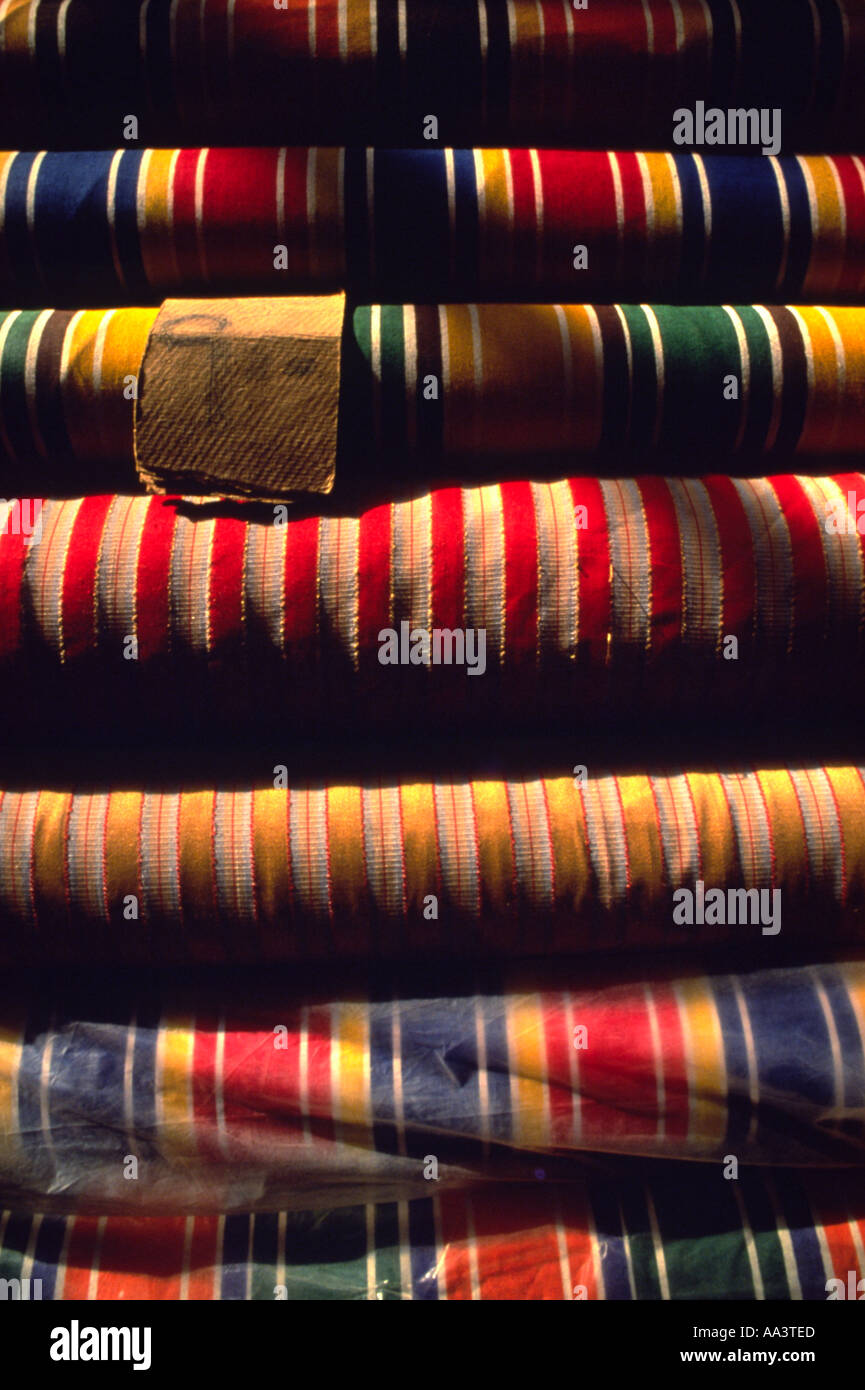 Oman market fabric tourist hi-res stock photography and images - Alamy