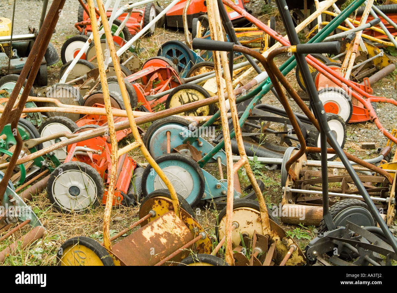 Rusted mowers hi-res stock photography and images - Alamy