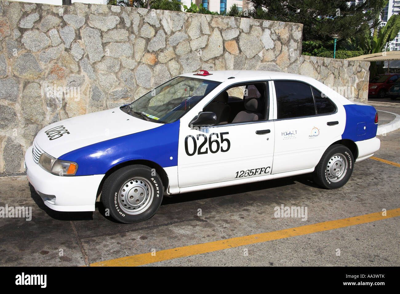 Taxi parked at roadside, Acapulco, Guerrero State, Mexico Stock Photo ...