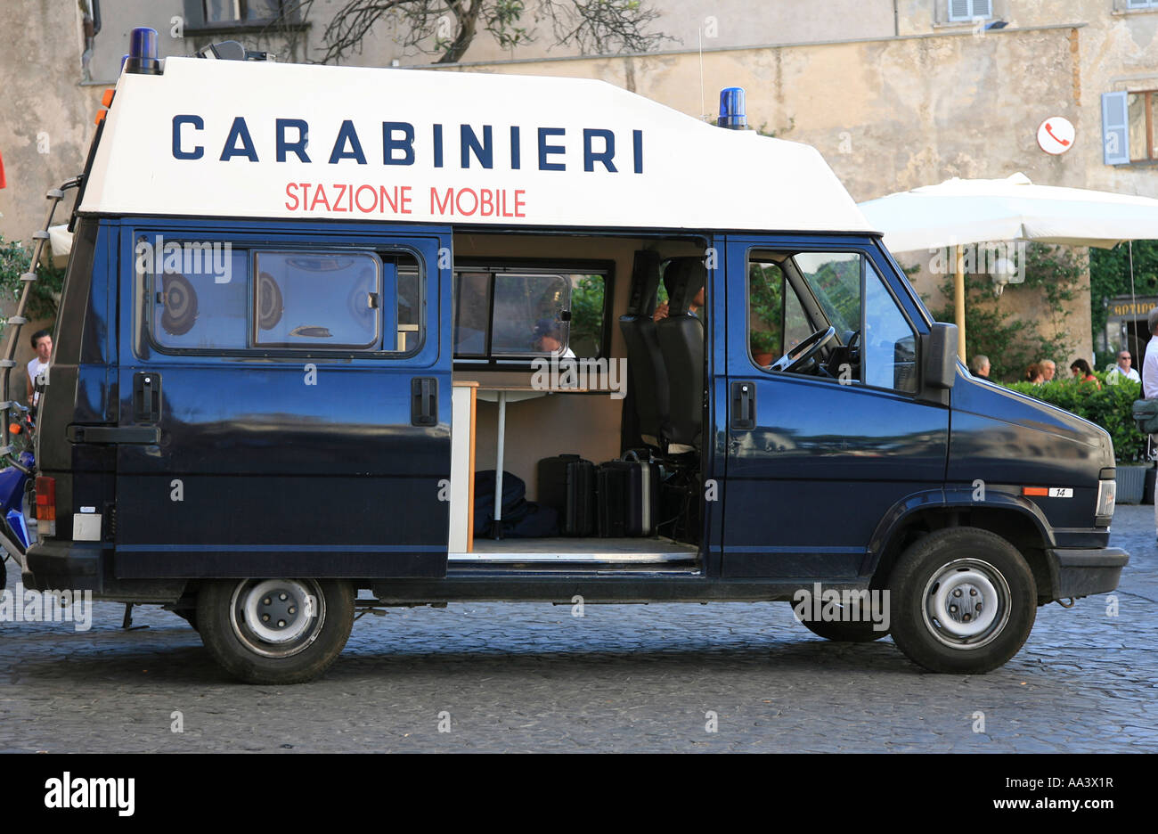 Italian Police Van Stock Photo - Alamy