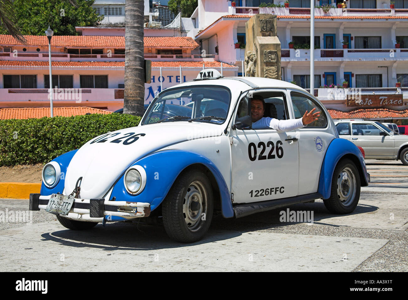 Mexican beetle taxi hi-res stock photography and images - Alamy