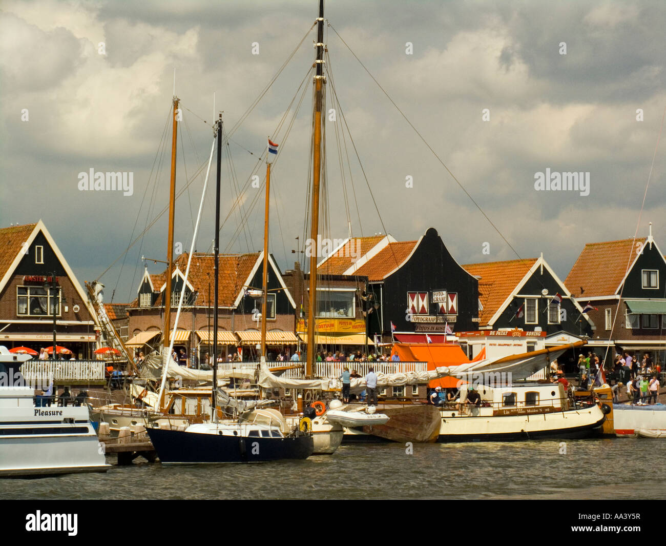 Volendam fishing village harbour The Netherlands Stock Photo - Alamy