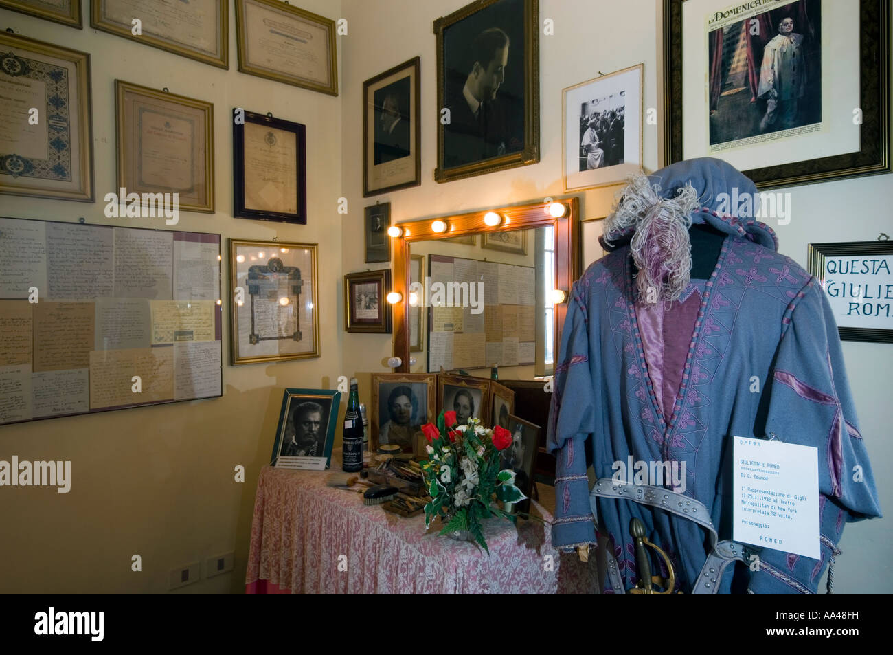 heirlooms and stage costumes of beniamino gigli, famous italian singer ...
