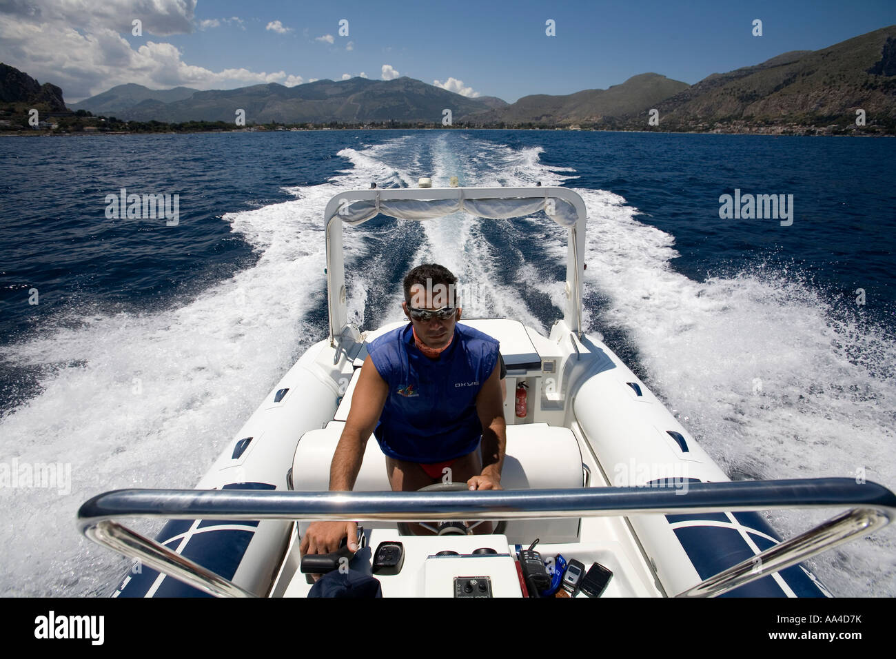Speed Boat Motorboat High Resolution Stock Photography and Images - Alamy