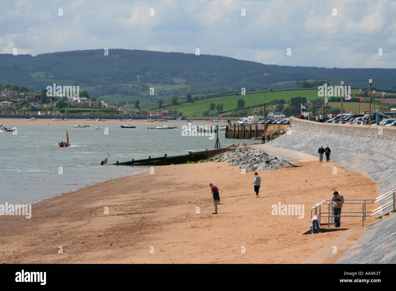 View estuary beach exmouth hi-res stock photography and images - Alamy