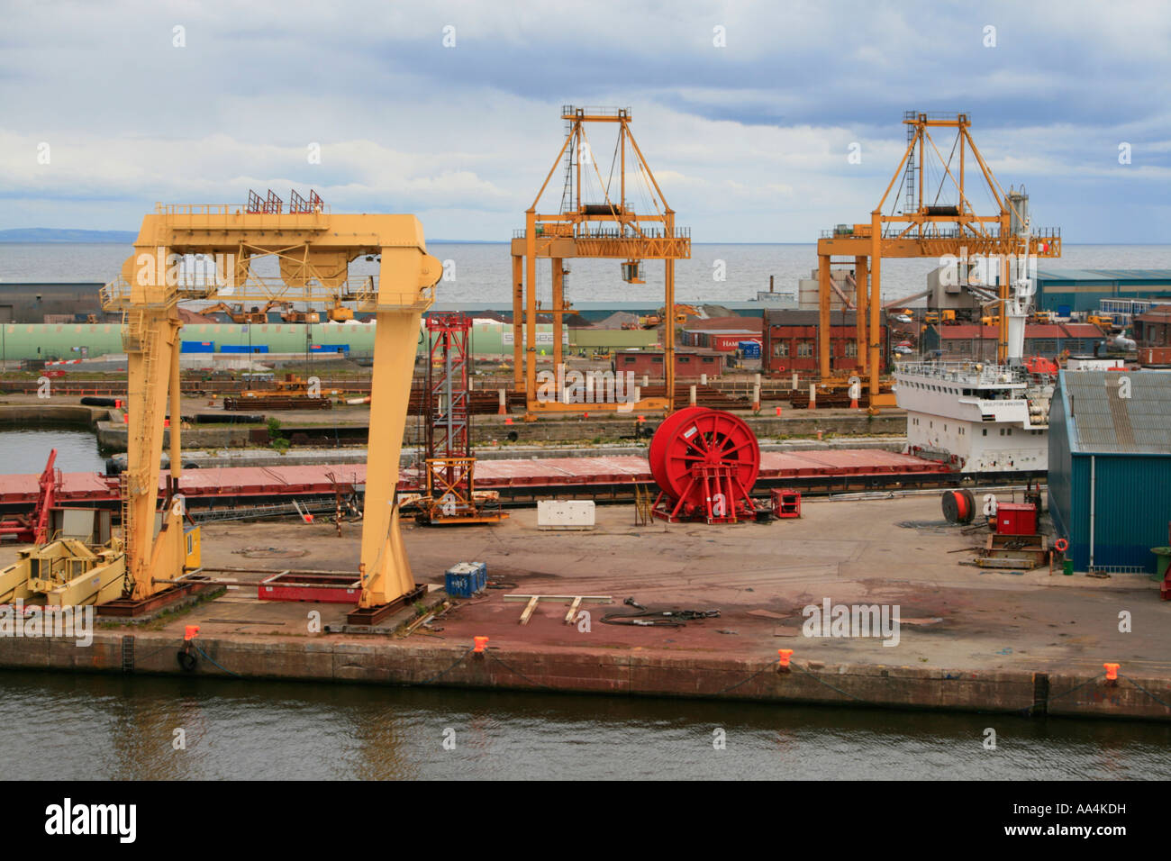 Forth ports hi-res stock photography and images - Alamy