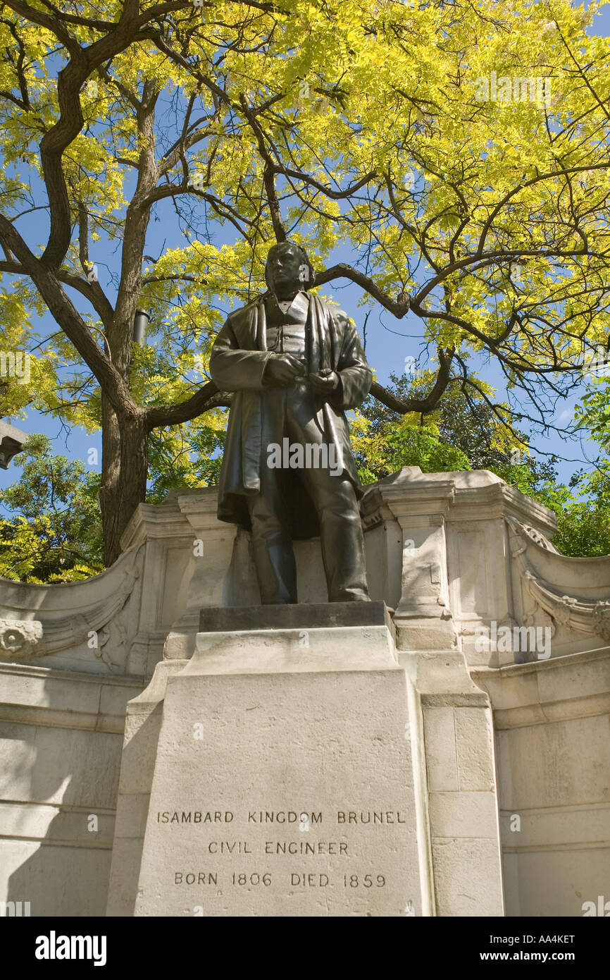 Isambard kingdom brunel statue london hi-res stock photography and ...