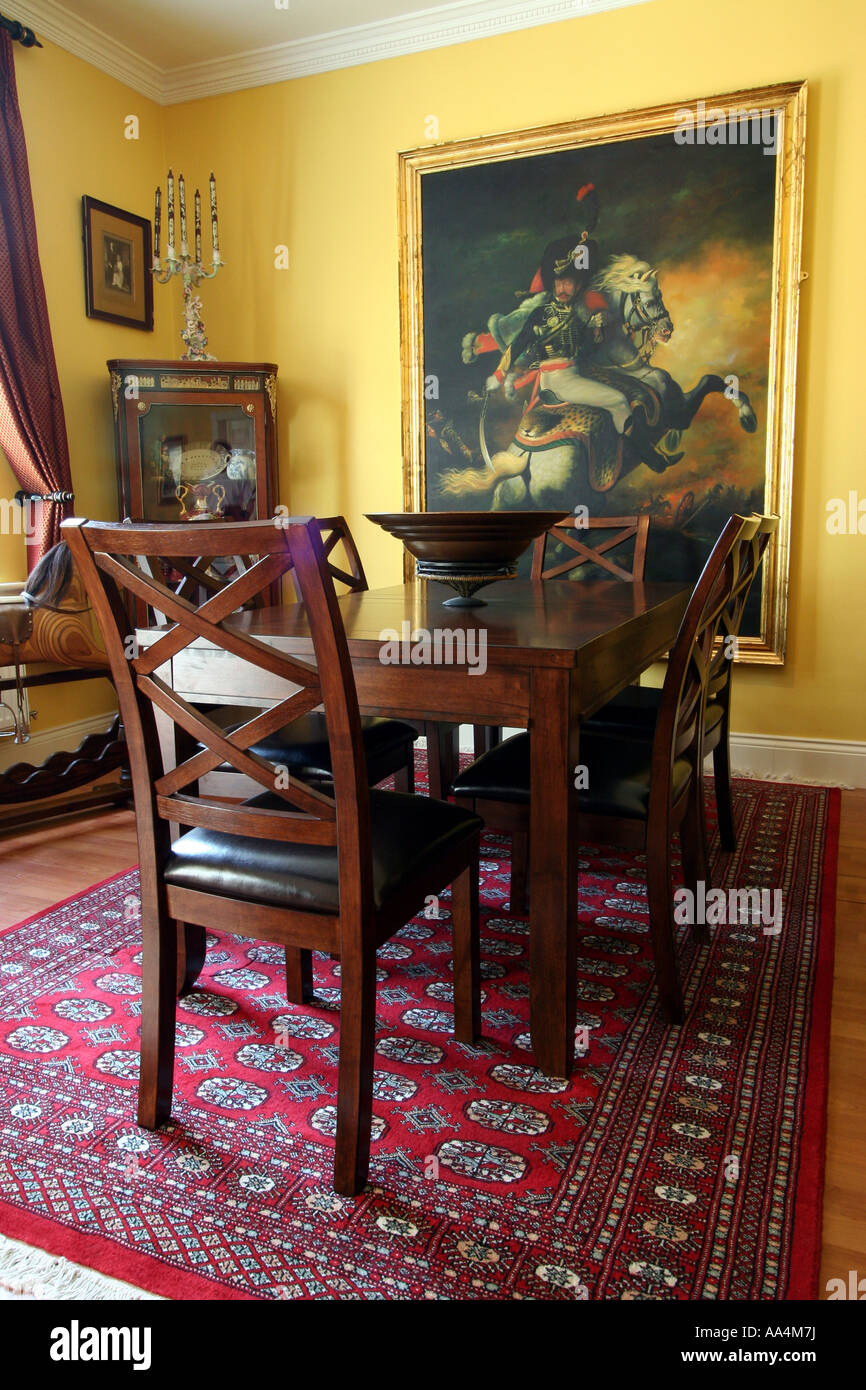 Traditional dining room Stock Photo - Alamy