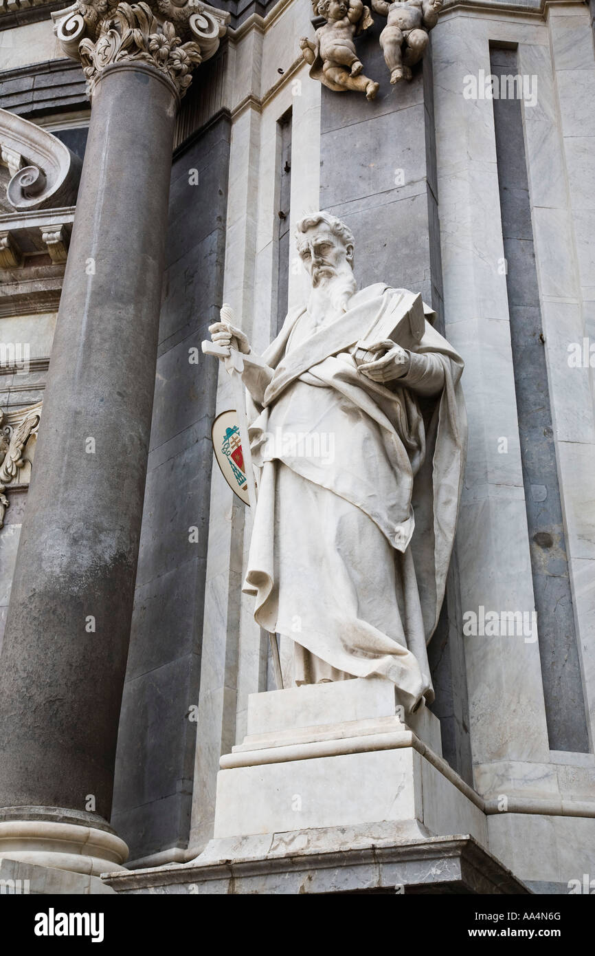 Statue Cathedral exterior Catania Sicily Italy Stock Photo - Alamy