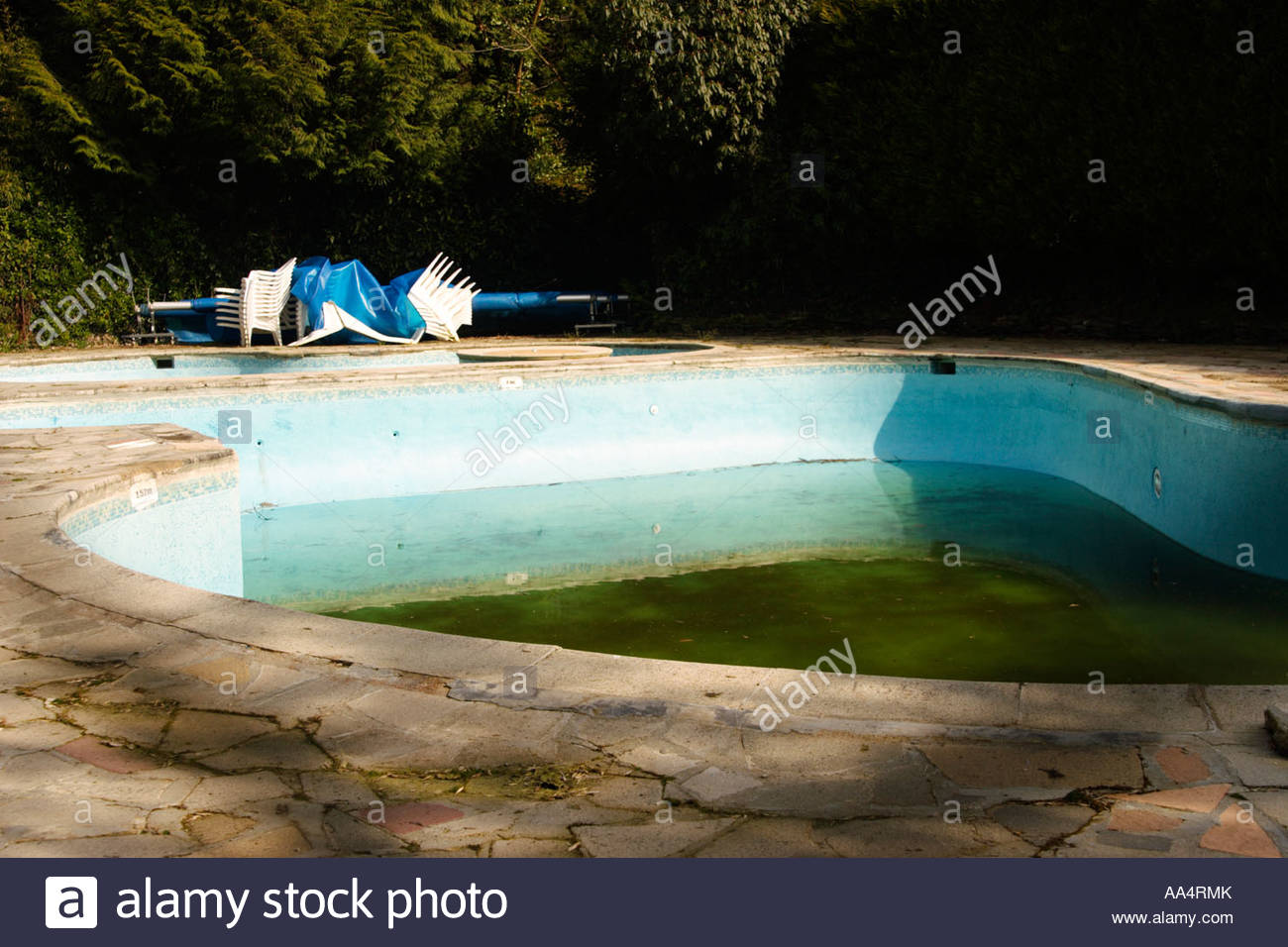 Disused Outdoor Swimming Pool High Resolution Stock Photography and ...