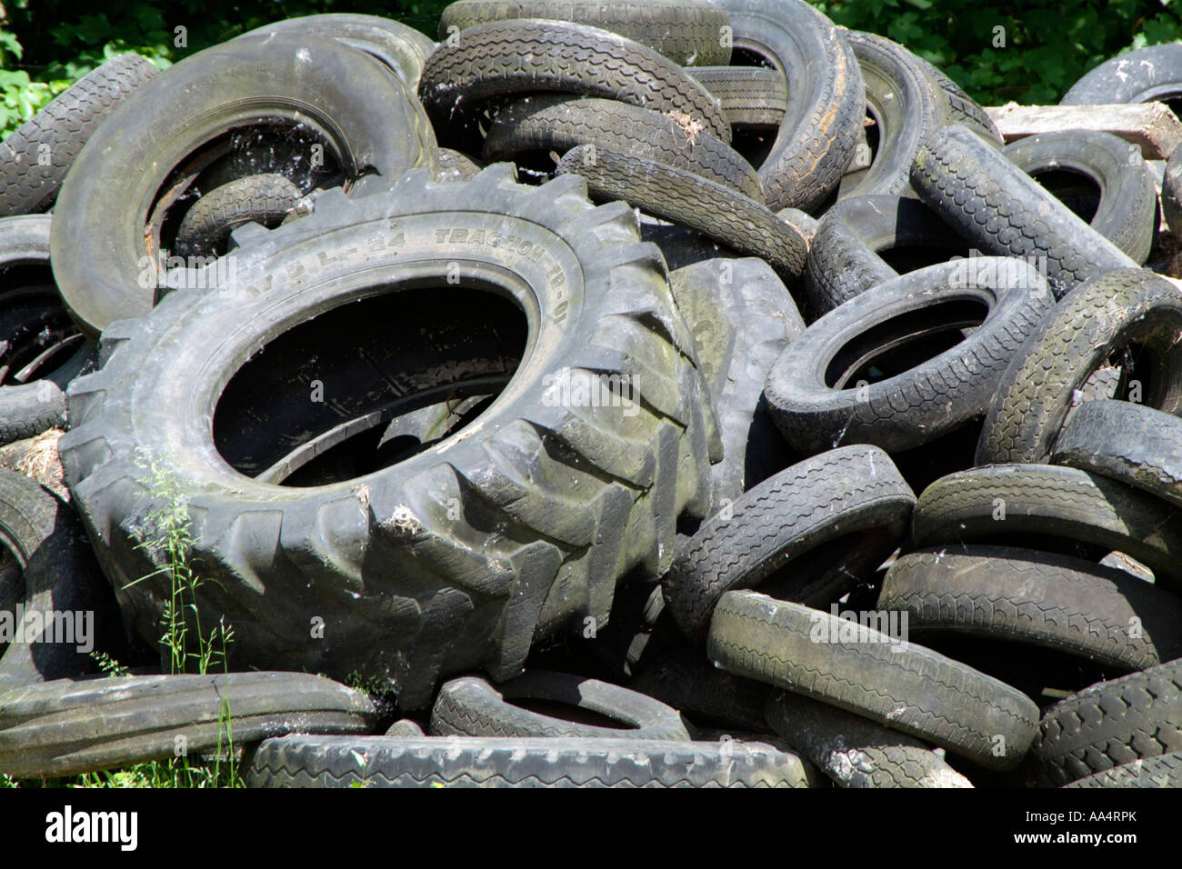Used tyres collection hi-res stock photography and images - Alamy