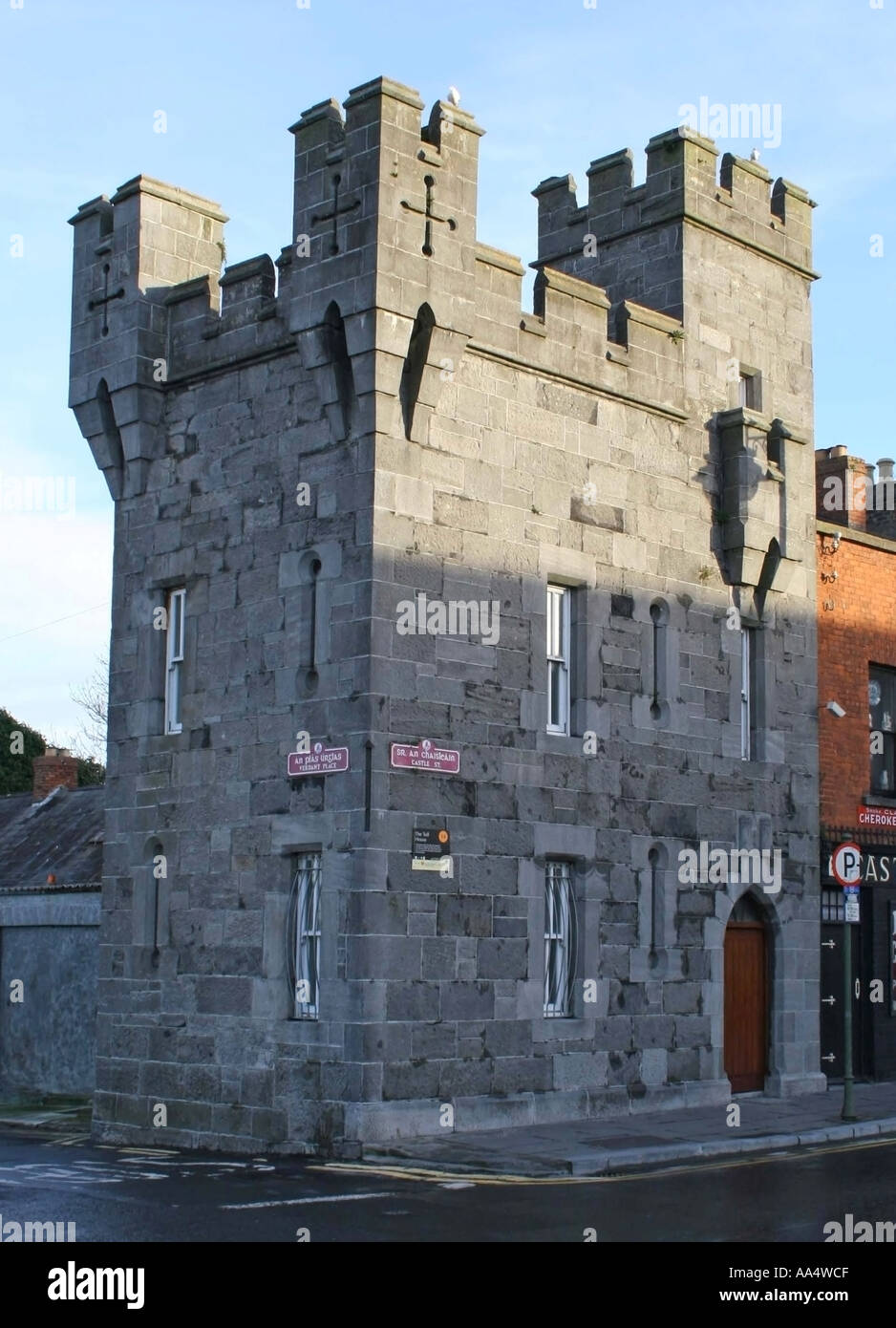 St johns castle in limerick hi-res stock photography and images - Alamy