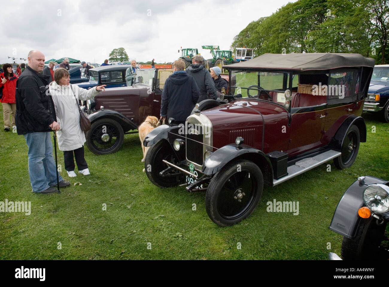 Classic cars gathering hi-res stock photography and images - Alamy