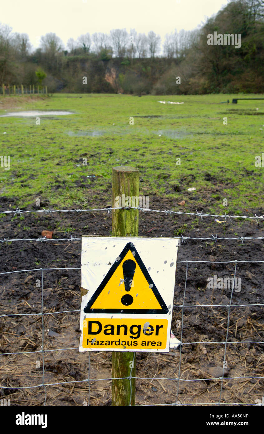 Contaminated land warning sign hi-res stock photography and images - Alamy