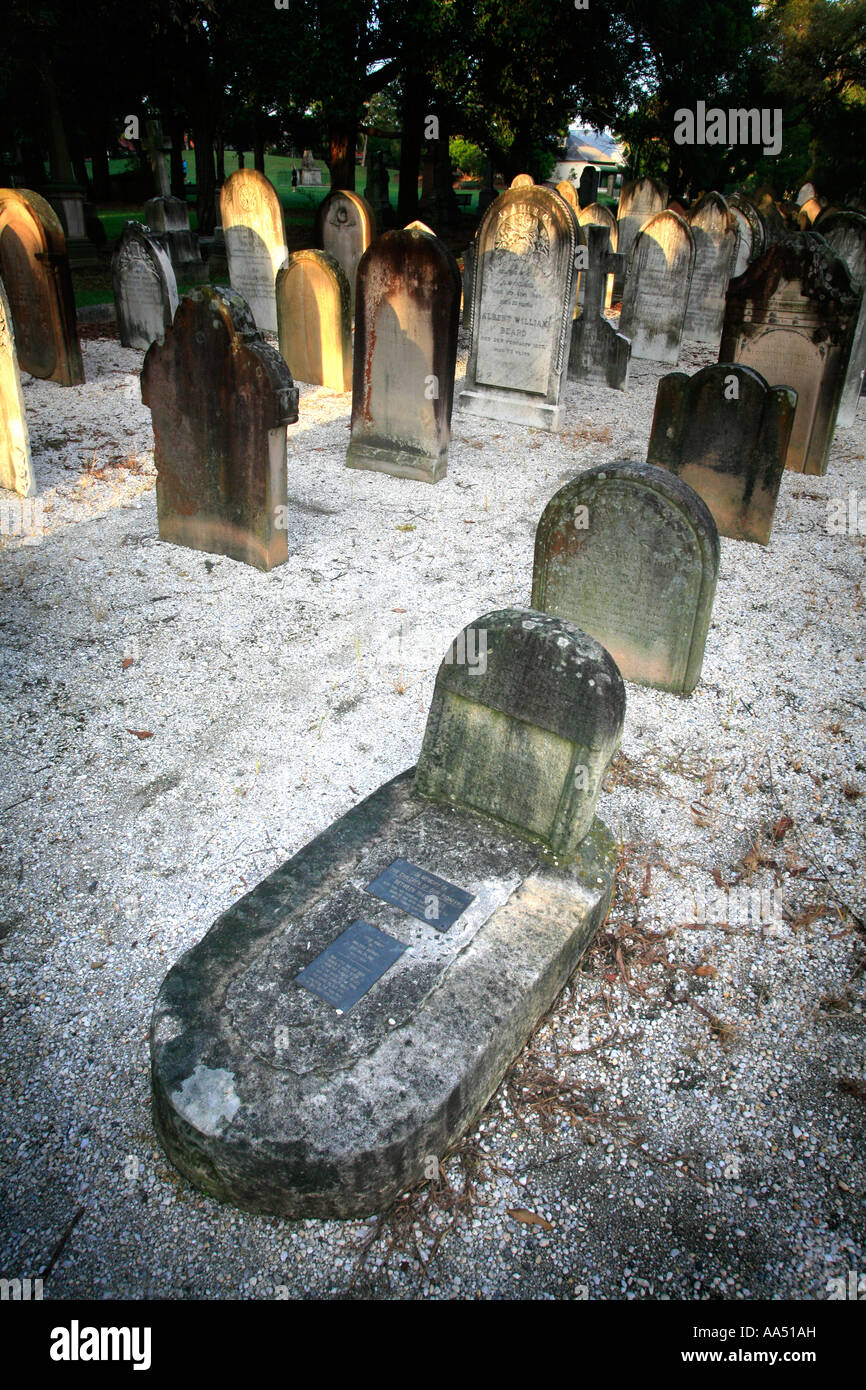 Children grave hi-res stock photography and images - Alamy