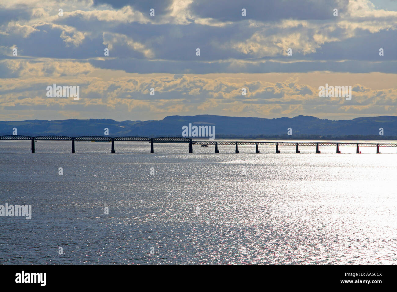 river tay estuary tay railway bridge by dundee scotland uk gb Stock ...