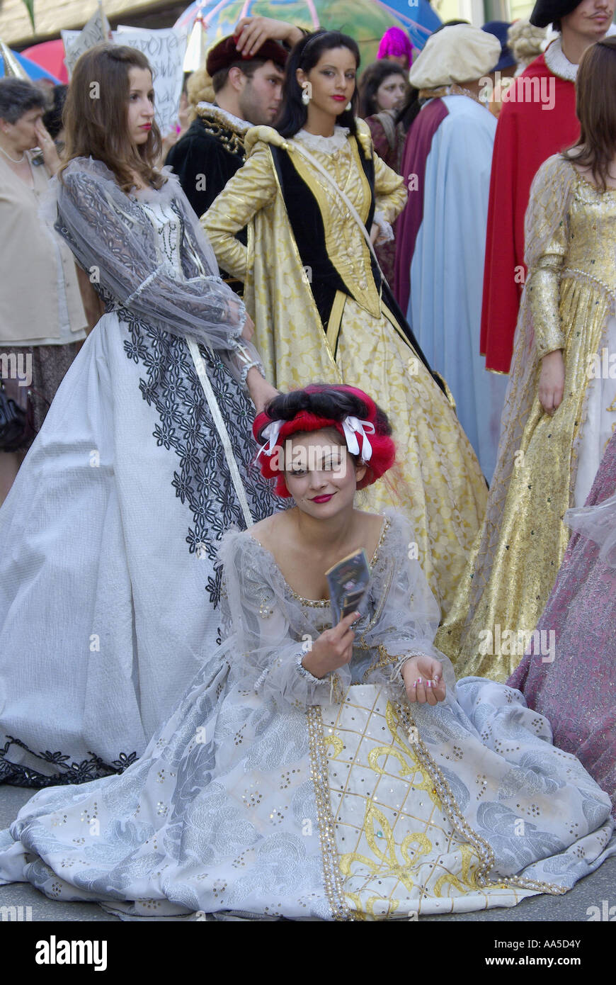 Carnival costume making hi-res stock photography and images - Alamy