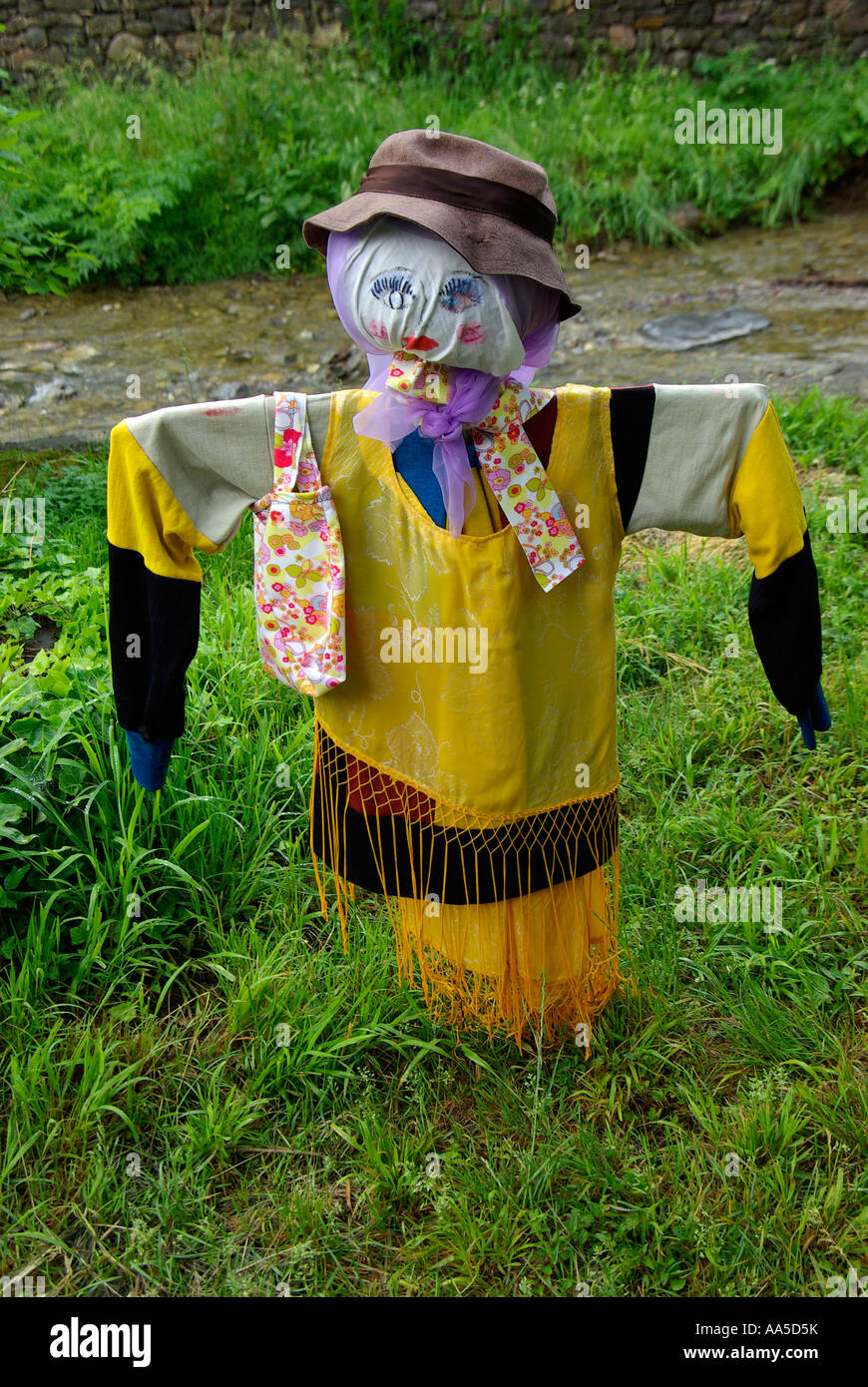 Scarecrow fashion hi-res stock photography and images - Alamy