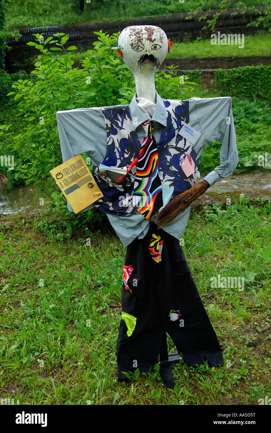 Scarecrow fashion hi-res stock photography and images - Alamy