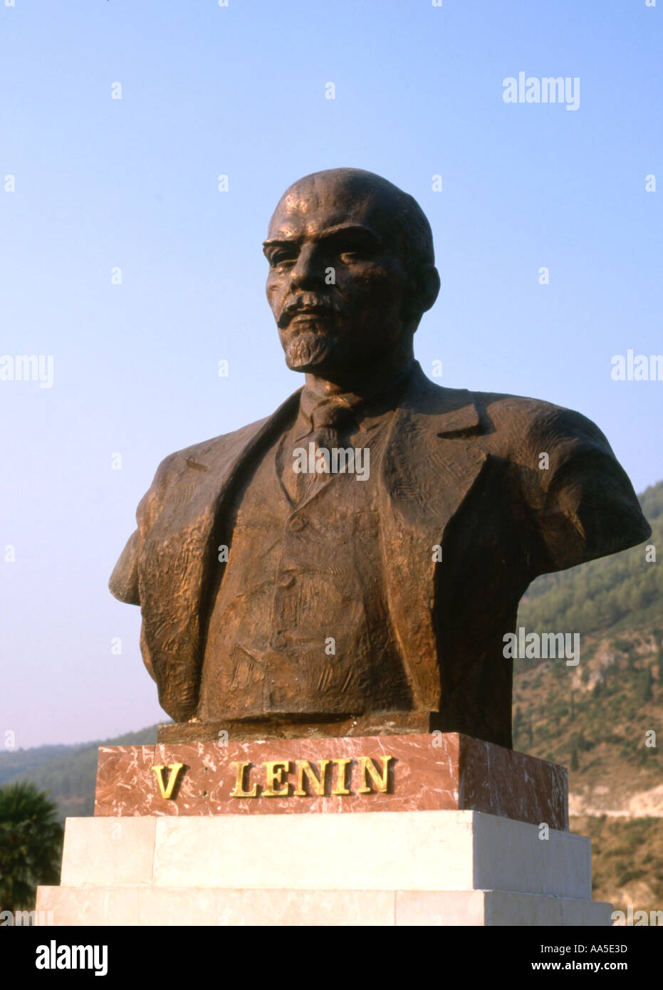Albania lenin statue hi-res stock photography and images - Alamy