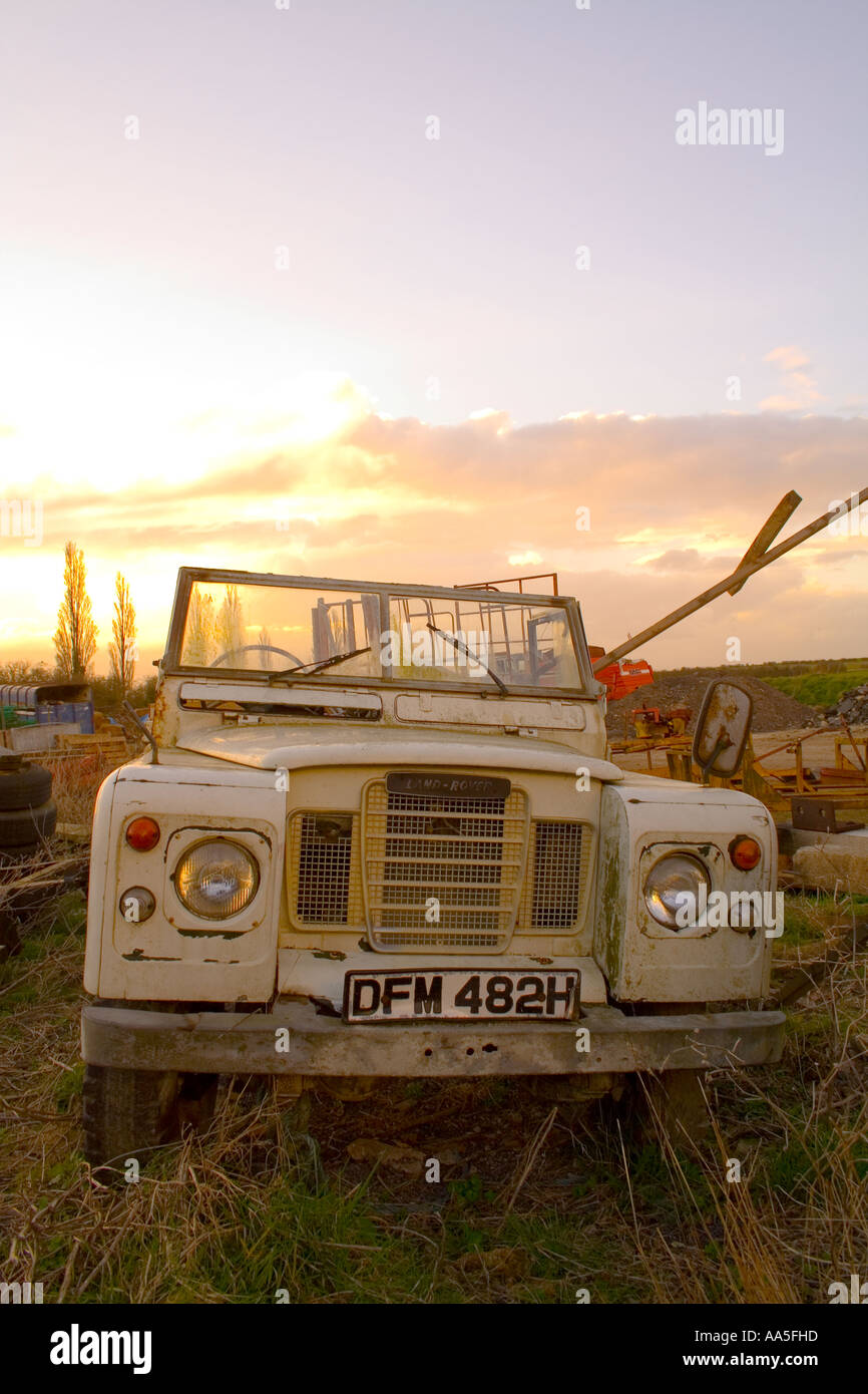 Scrap land rover hi-res stock photography and images - Alamy