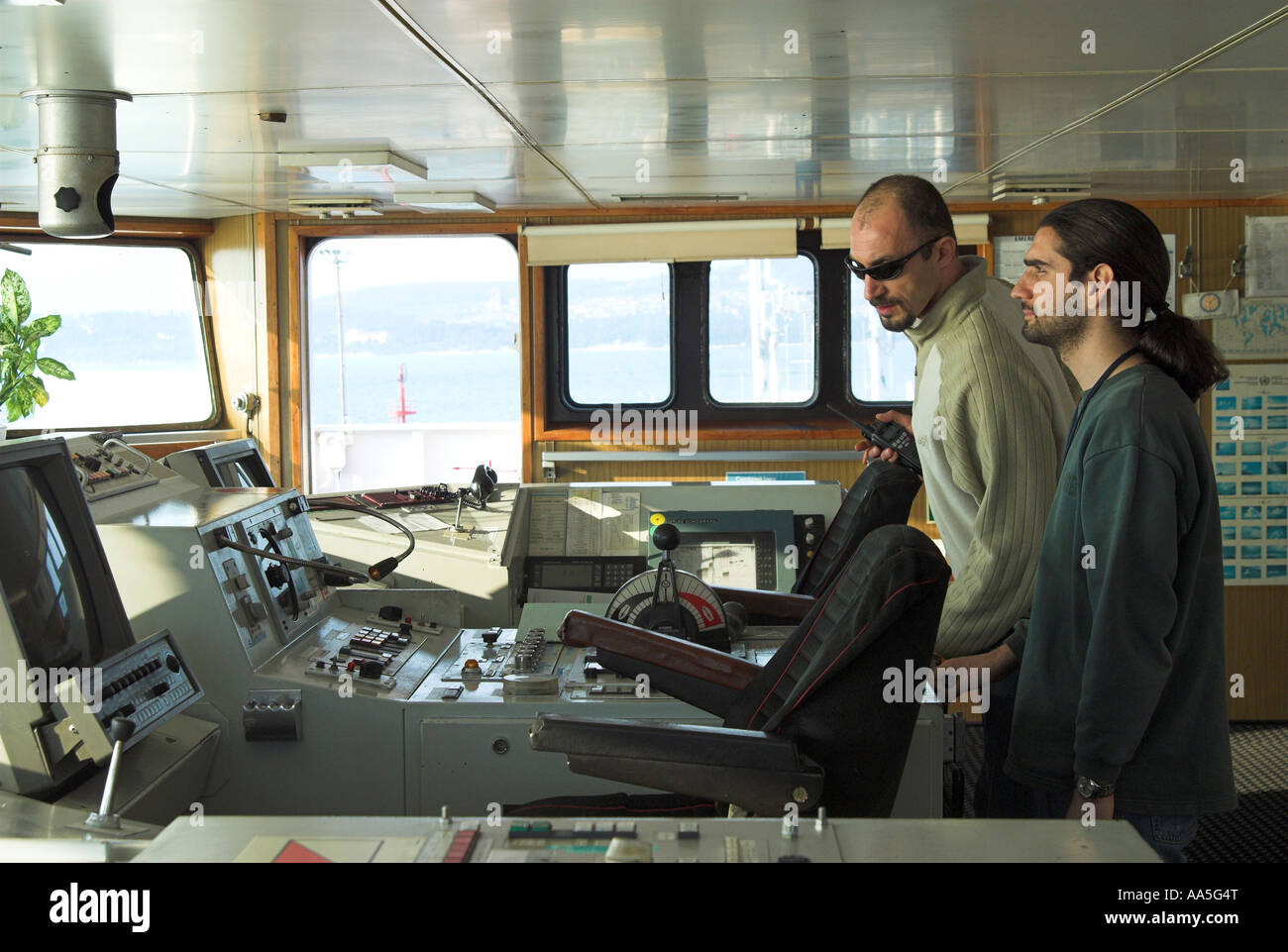 Ship's bridge captain hi-res stock photography and images - Alamy