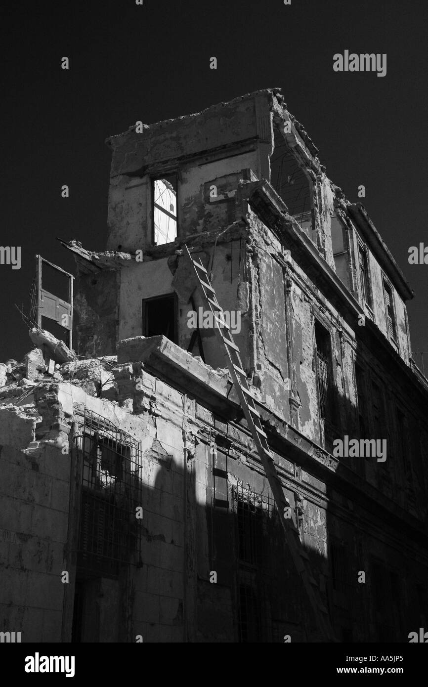 A crumbling building Black and White Stock Photos & Images - Alamy