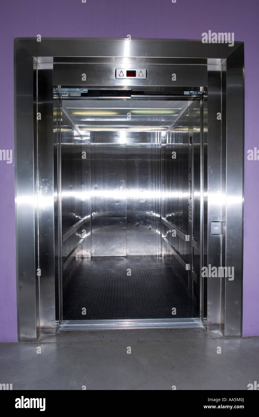Elevator Lift Open Stock Photo - Alamy