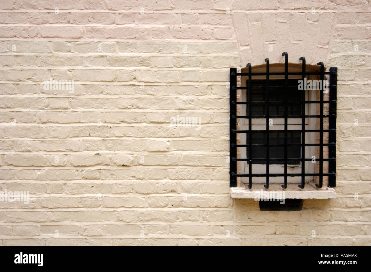 Small bars hi-res stock photography and images - Alamy