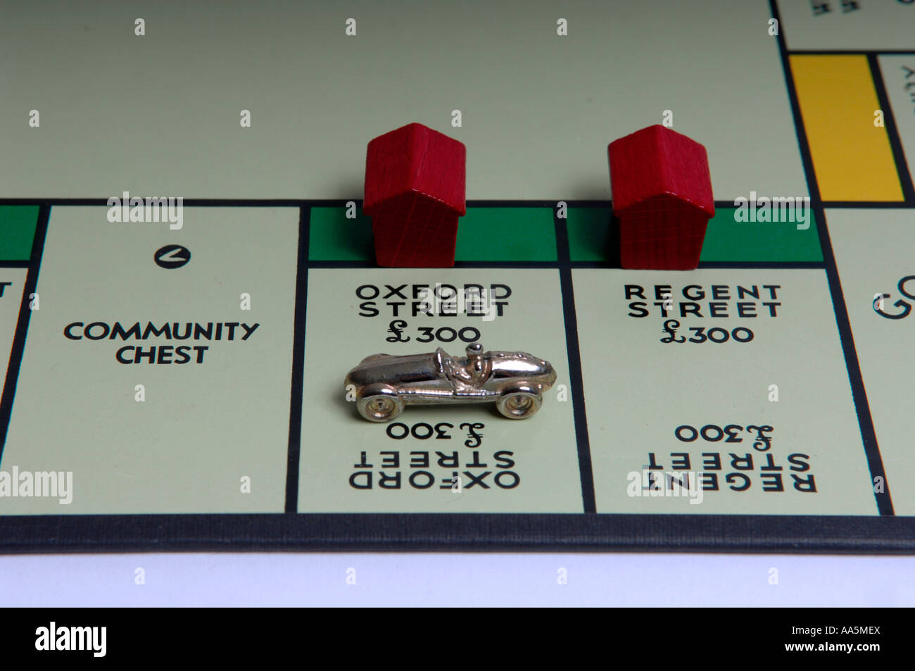 Monopoly house hotels hi-res stock photography and images - Alamy